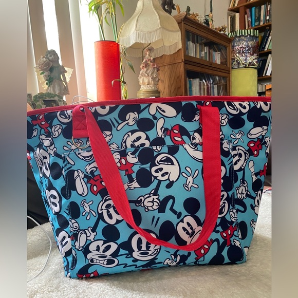 Disney | Bags | Disney Zipper Tote Bag Oversized Padded Cooler Pockets ...